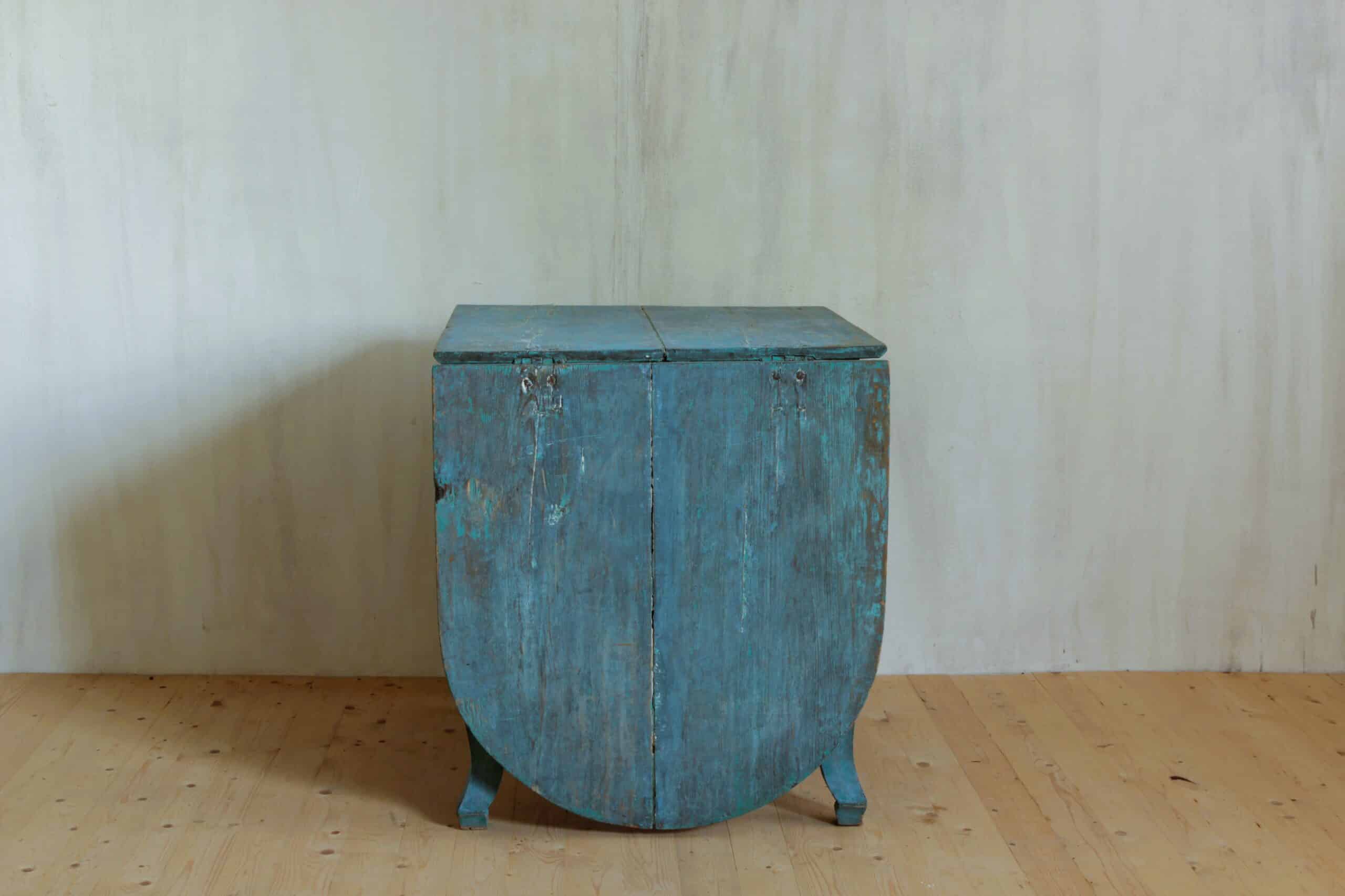Chest of drawer / Service table - Deulin Antiques Chest of drawer ...