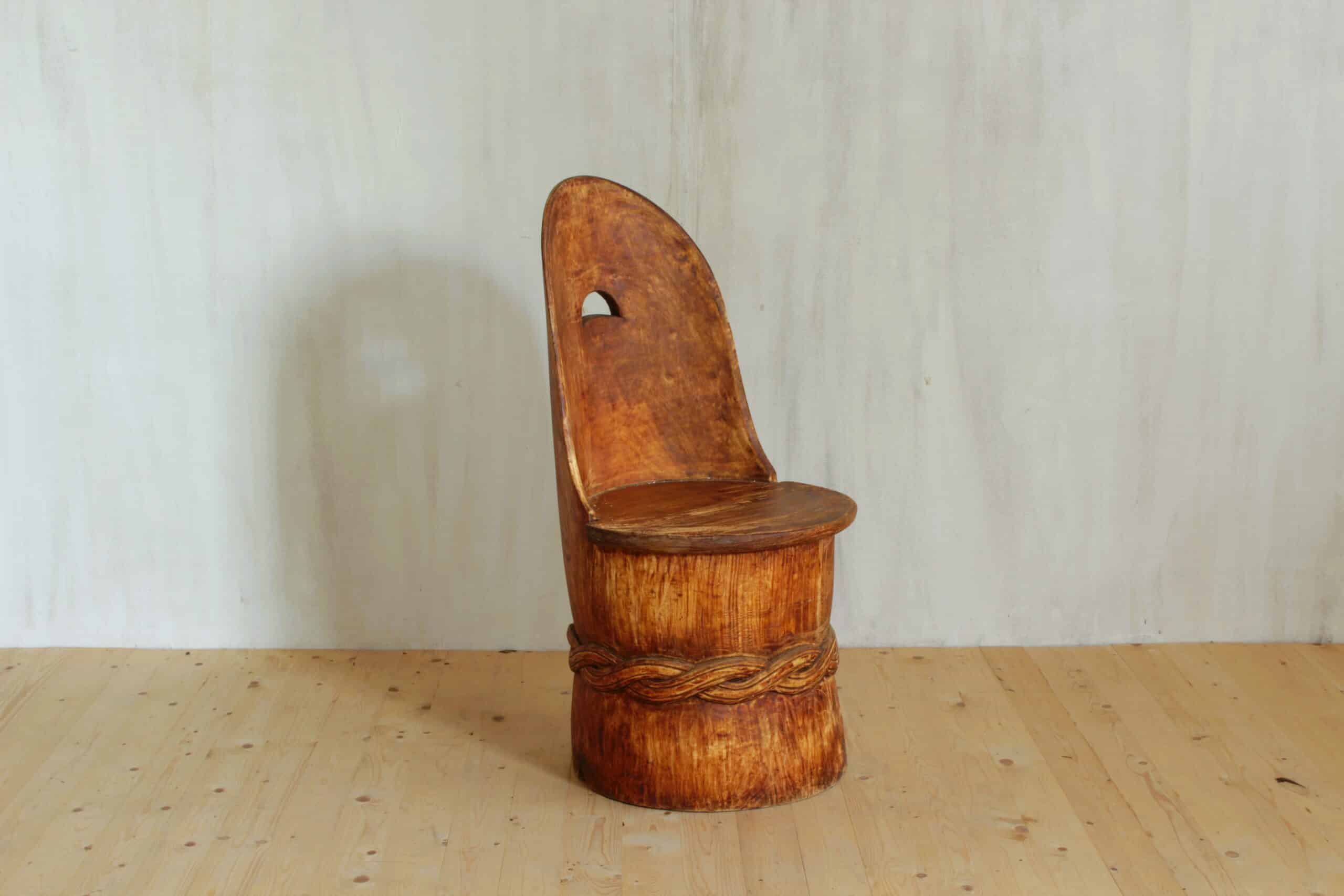 Trunk chair - Deulin Antiques Trunk chair